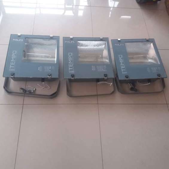 Reflector 400 watts ofertas 955548105 en Lima - Otros Artículos | 12324